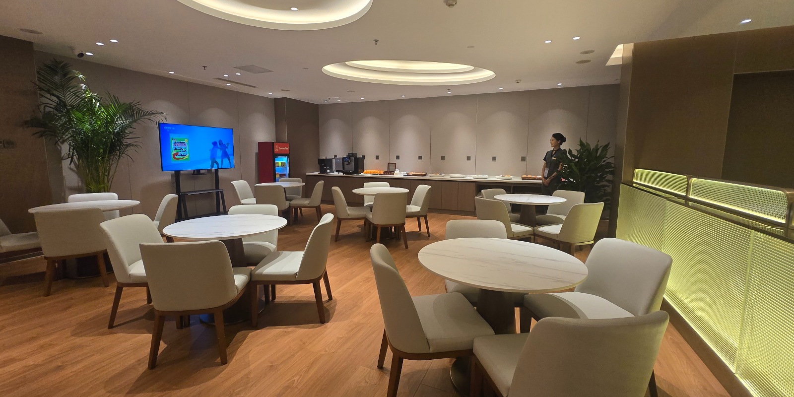 Joy Lounge (International Departure, Terminal 3E) | Plaza Premium Lounge